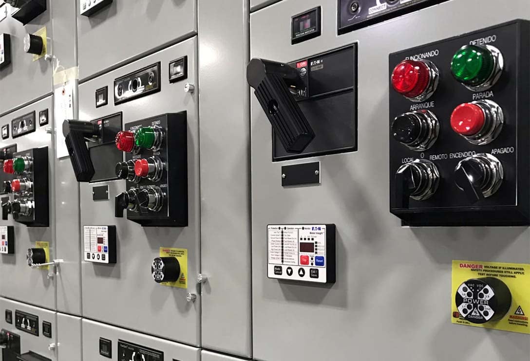 How it Works: Voltage Presence Indicator